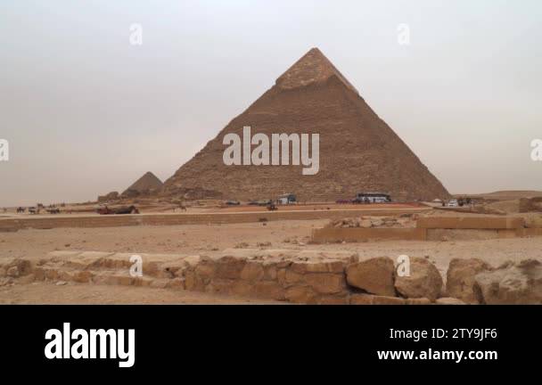 Second pyramids Stock Videos & Footage - HD and 4K Video Clips - Alamy