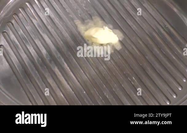 Heated butter knife Stock Videos & Footage - HD and 4K Video Clips - Alamy