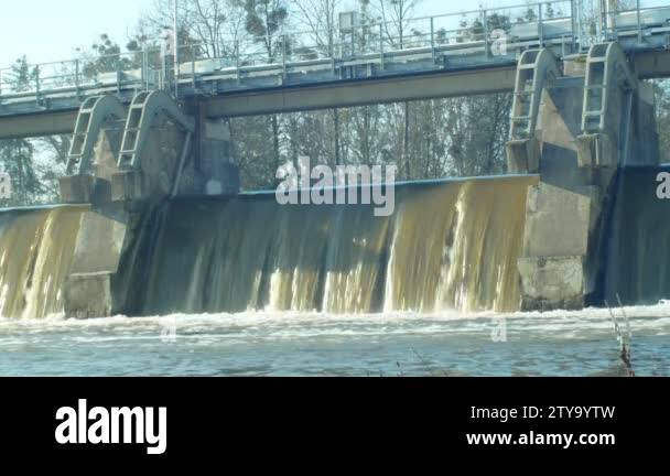 Weir sluice gate Stock Videos & Footage - HD and 4K Video Clips - Alamy