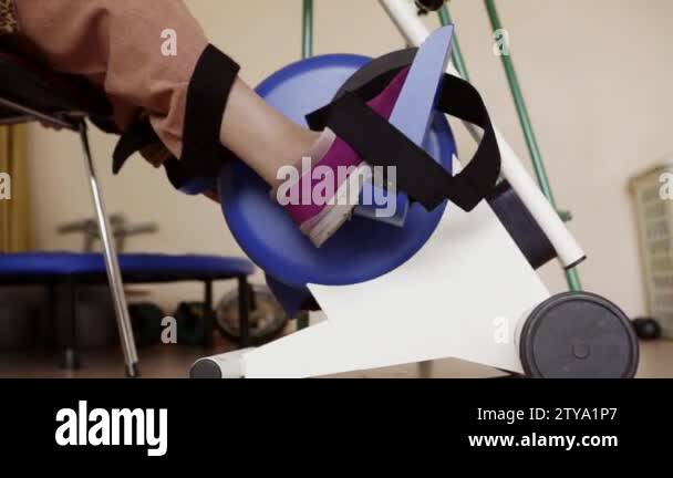 Ergometer cycle Stock Videos & Footage - HD and 4K Video Clips - Alamy