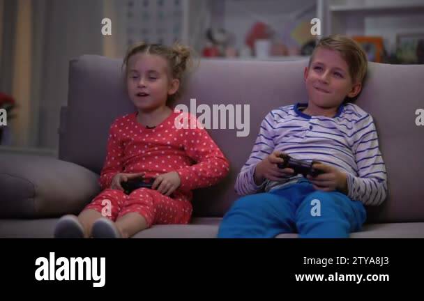 Control behavior Stock Videos & Footage - HD and 4K Video Clips - Alamy