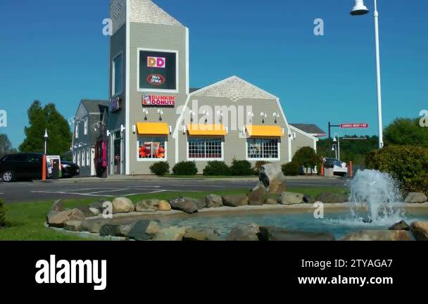 Dunkin Stock Videos & Footage - HD and 4K Video Clips - Alamy