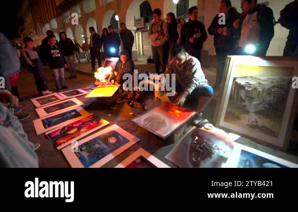 Cuenca, Ecuador - 20180602 - Spray Paint Artists - Slow Motion - Two ...