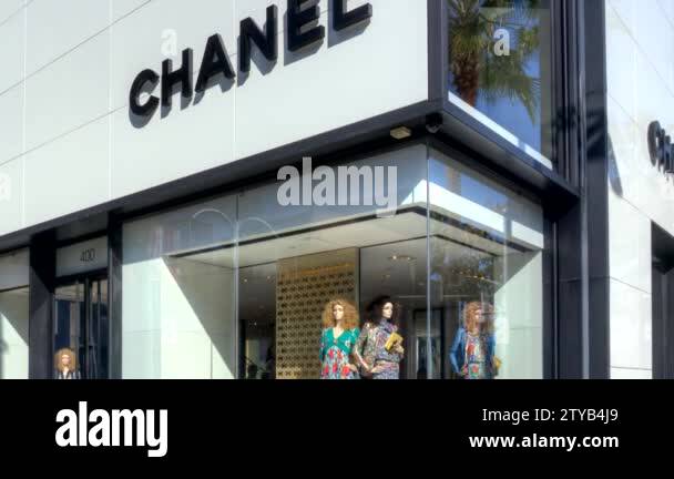 Chanel retail store Stock Videos & Footage - HD and 4K Video Clips - Alamy