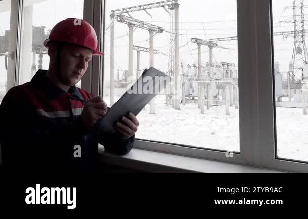 Worker plan Stock Videos & Footage - HD and 4K Video Clips - Alamy