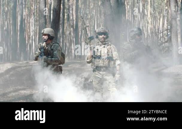 Soldiers pose Stock Videos & Footage - HD and 4K Video Clips - Alamy