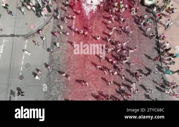 Run finish line aerial Stock Videos & Footage - HD and 4K Video Clips ...