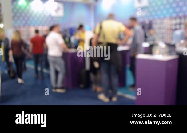 Customers in store Stock Videos & Footage - HD and 4K Video Clips - Alamy