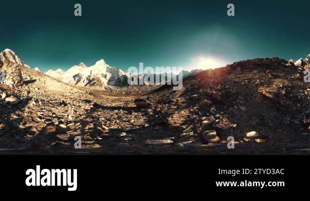 360 vr panoramic view of sunset over Kala Patthar. Mount Everest and ...