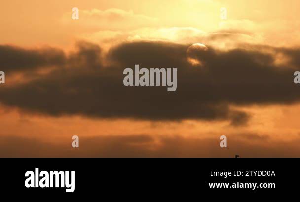 Sun lighting up sky Stock Videos & Footage - HD and 4K Video Clips - Alamy