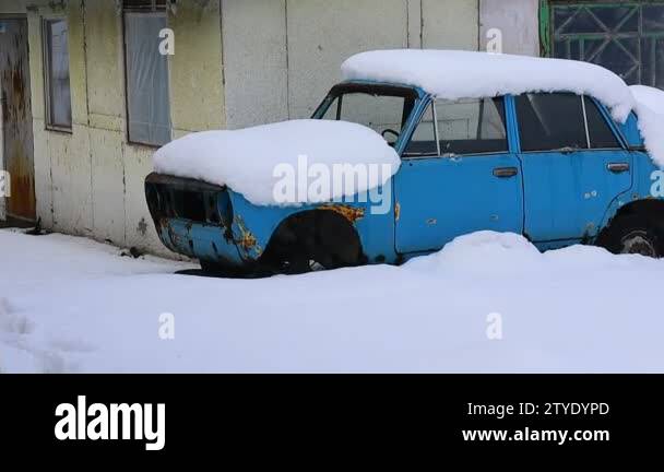 Vintage wrecked car Stock Videos & Footage - HD and 4K Video Clips - Alamy