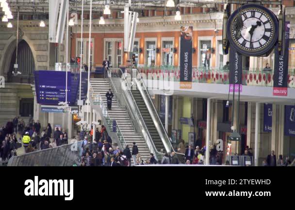 Train station england clock Stock Videos & Footage - HD and 4K Video ...