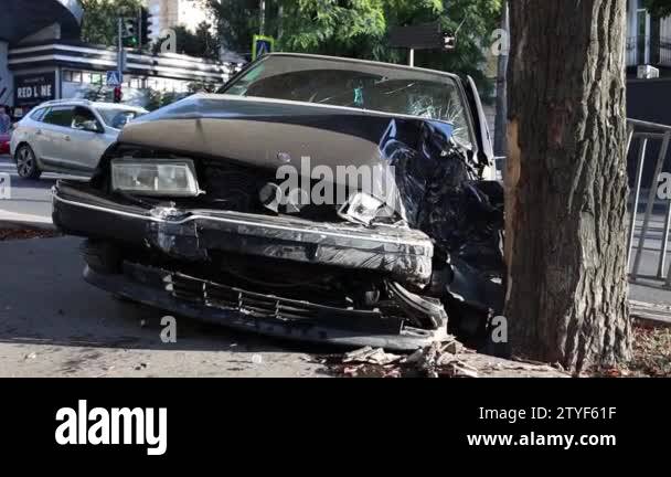Ukraine Dnipro Dnepr Police investigate dramatic fatal car accident ...