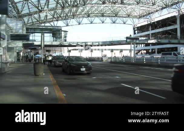 Airport drop off area Stock Videos & Footage - HD and 4K Video Clips ...