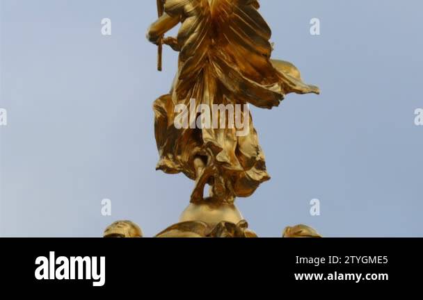 Royal statue uniform ceremony Stock Videos & Footage - HD and 4K Video ...