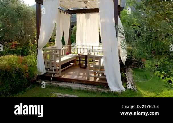 Garden pergola sunset backyard Stock Videos & Footage - HD and 4K Video Clips - Alamy