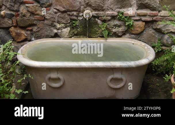 Moorish font Stock Videos & Footage - HD and 4K Video Clips - Alamy