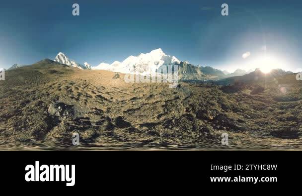 360 vr panoramic view of sunset over Kala Patthar. Mount Everest and ...