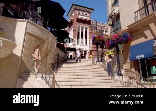 Stairs rodeo drive beverly hills Stock Videos & Footage - HD and 4K ...
