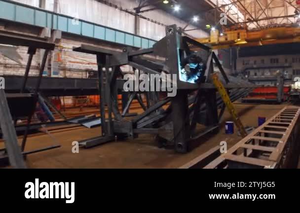 Man sitting on crane Stock Videos & Footage - HD and 4K Video Clips - Alamy