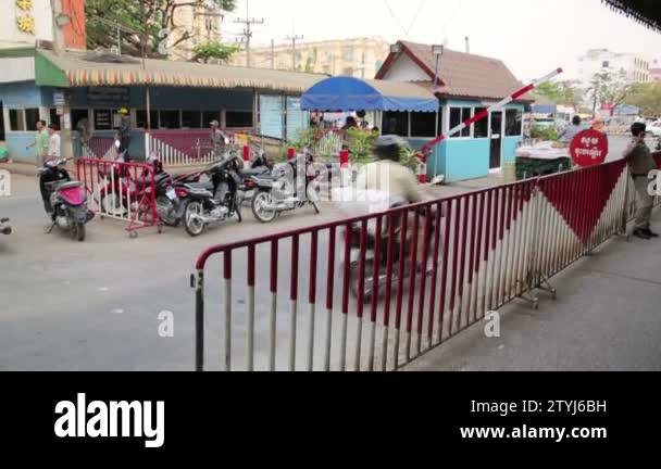 Border poverty Stock Videos & Footage - HD and 4K Video Clips - Alamy