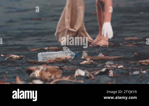 Litter pick rubbish Stock Videos & Footage - HD and 4K Video Clips - Alamy