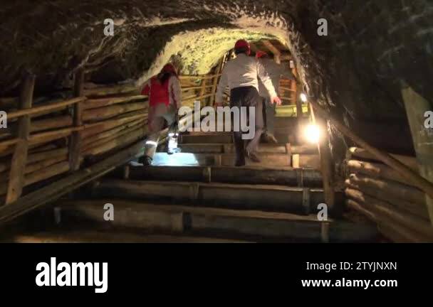 Tunnels and caves Stock Videos & Footage - HD and 4K Video Clips - Alamy