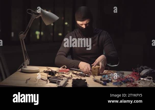 Arab man wearing camouflage Stock Videos & Footage - HD and 4K Video ...