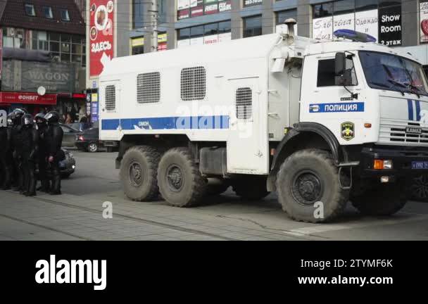 Police officers stand close Stock Videos & Footage - HD and 4K Video ...