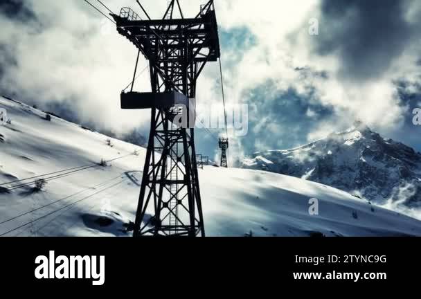 Ropeway conveyor Stock Videos & Footage - HD and 4K Video Clips - Alamy