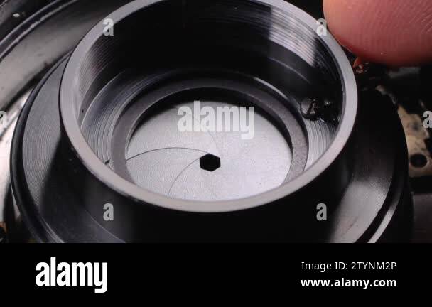 Aperture mechanism Stock Videos & Footage - HD and 4K Video Clips - Alamy