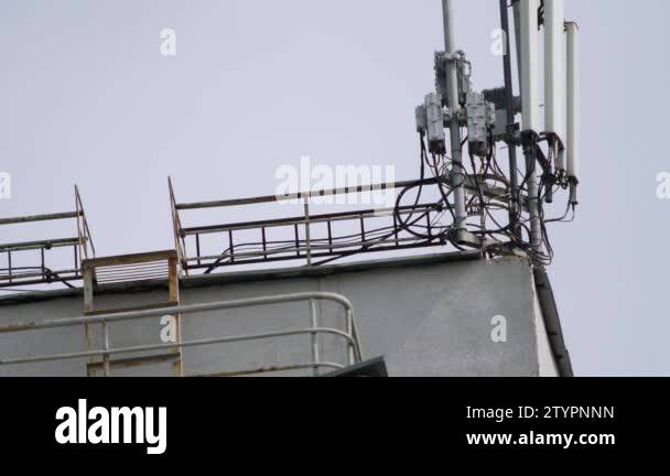 Mobile phone base transceiver station Stock Videos & Footage - HD and 4K Video Clips - Alamy