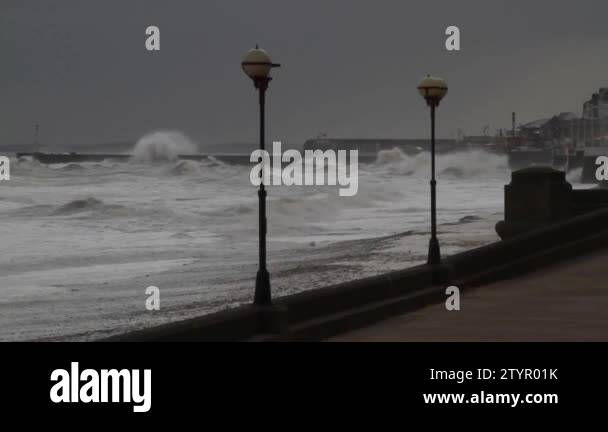 East winds Stock Videos & Footage - HD and 4K Video Clips - Alamy