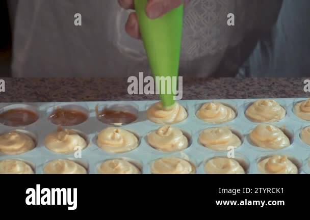 Mini baker Stock Videos & Footage - HD and 4K Video Clips - Alamy