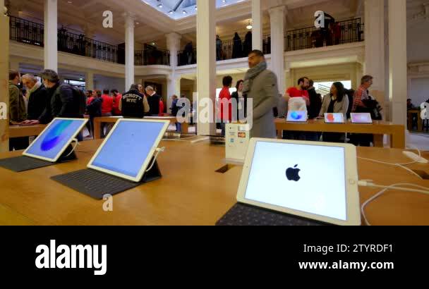 Apple paris Stock Videos & Footage - HD and 4K Video Clips - Alamy