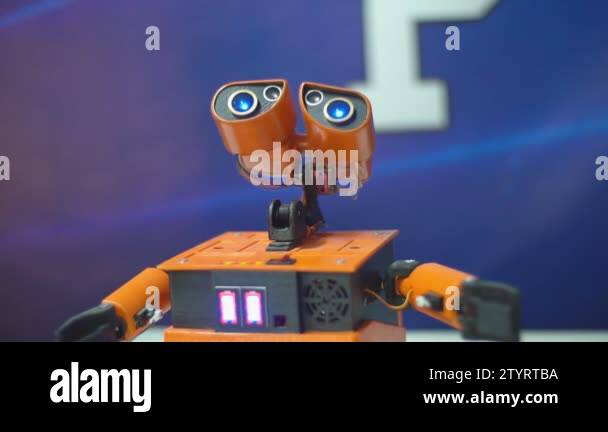 Wall e the robot Stock Videos & Footage - HD and 4K Video Clips - Alamy