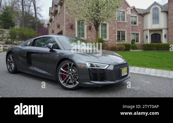 Audi r8 city Stock Videos & Footage - HD and 4K Video Clips - Alamy