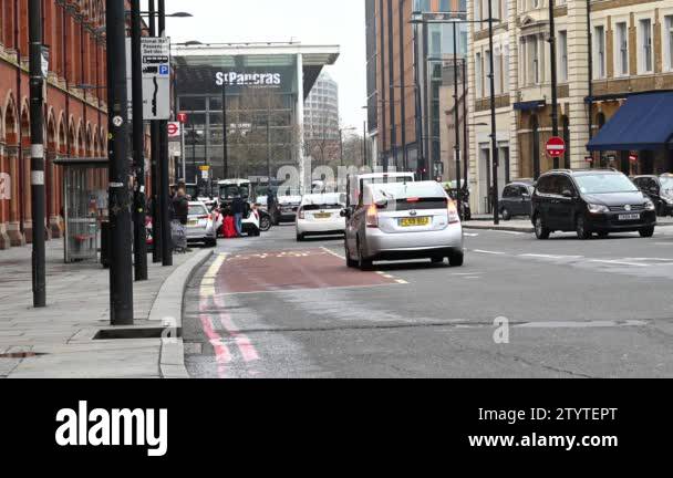 LONDON - MARCH 19, 2020: Traffic on Pancras Road between St. Pancras ...