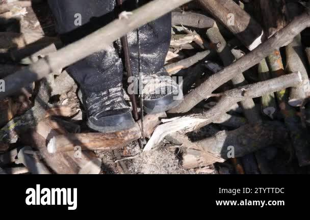Sew saw Stock Videos & Footage - HD and 4K Video Clips - Alamy