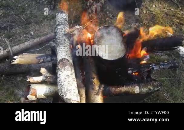 Army pot Stock Videos & Footage - HD and 4K Video Clips - Alamy