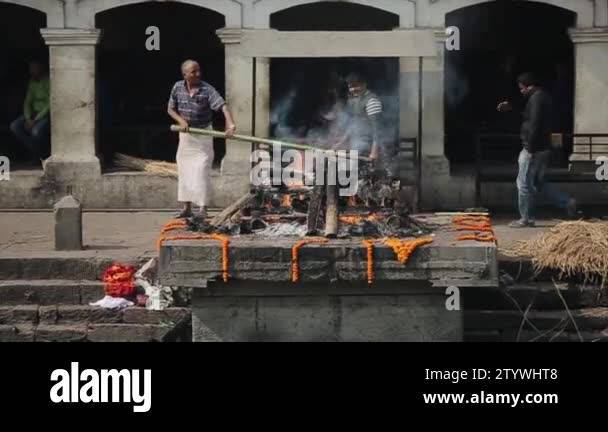 Cremation dead body burning Stock Videos & Footage - HD and 4K Video ...
