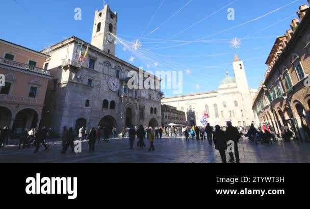 Arringo square Stock Videos & Footage - HD and 4K Video Clips - Alamy