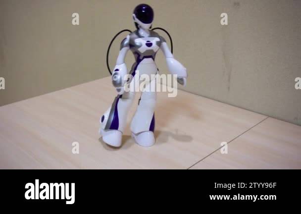 White plastic robot Stock Videos & Footage - HD and 4K Video Clips - Alamy