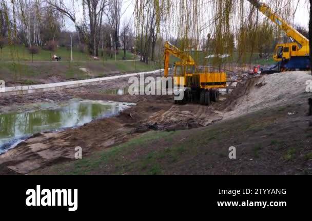Excavator chisel Stock Videos & Footage - HD and 4K Video Clips - Alamy