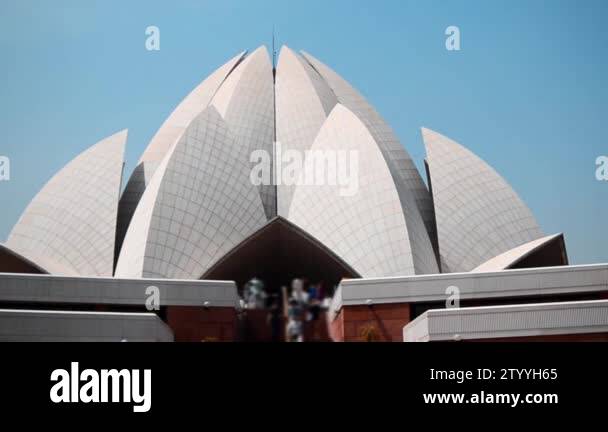 Close up shot of Lotus Temple famous tourist place New Delhi India ...