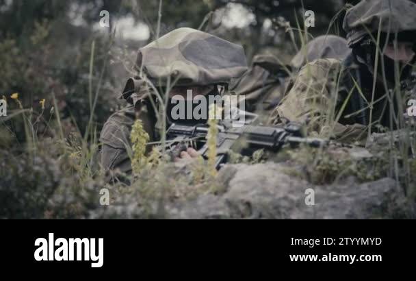 Israeli soldiers in a surveillance and reconnaissance mission using ...
