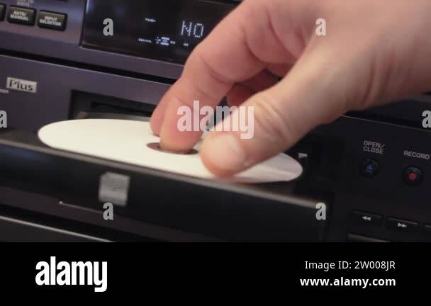 Inserting A Blank Cd Disk Into The Cd Recorder And Closing The Tray 2 9922