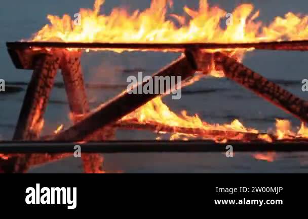 Home style video. No sound. Slats falling down thirty 30 seconds ...