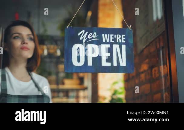 Hanging closed sign Stock Videos & Footage - HD and 4K Video Clips - Alamy