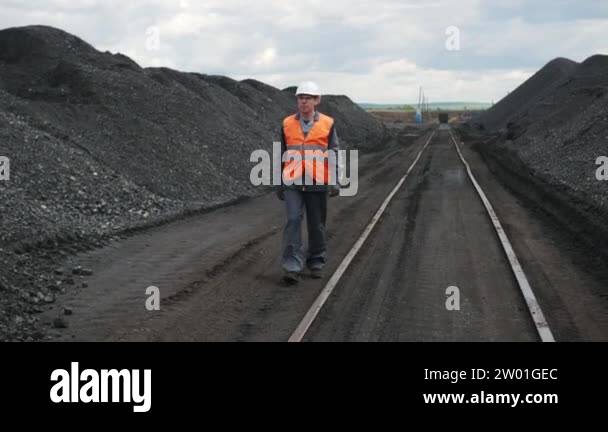 Resource walk Stock Videos & Footage - HD and 4K Video Clips - Alamy